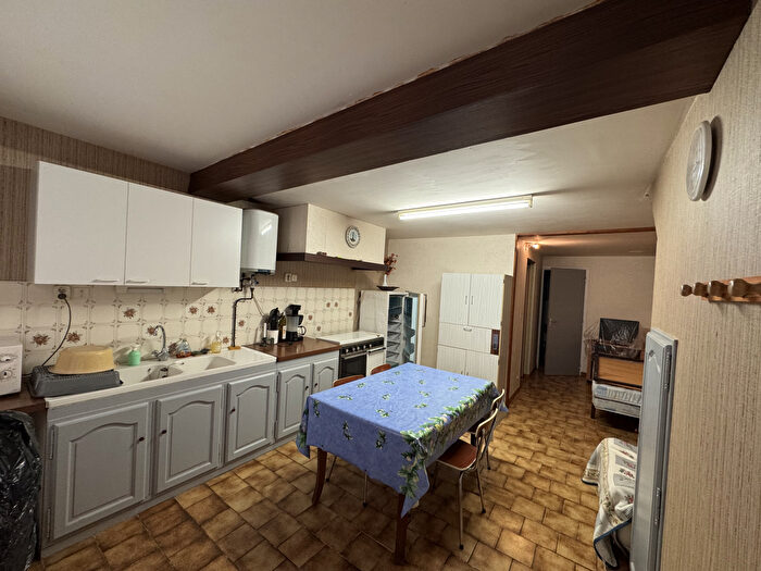 Maison à vendre - Coursan - 5 pièces - 3 chambres