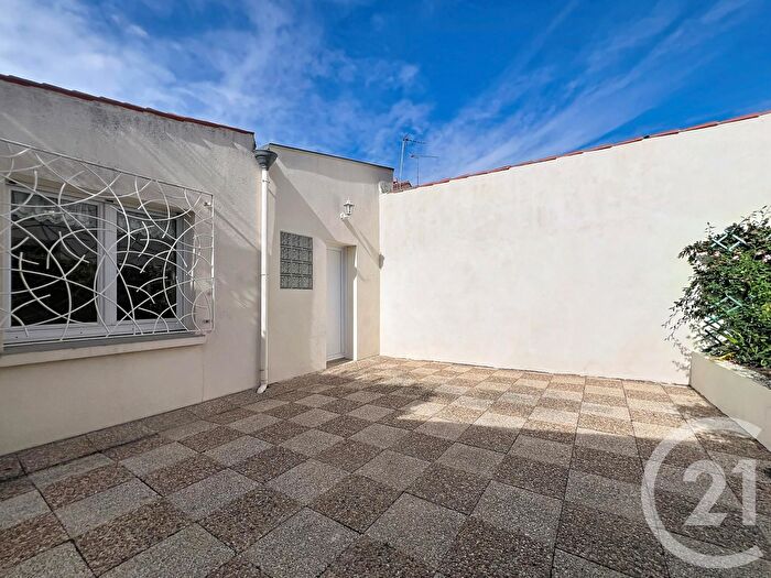 Rochefort, Faubourg Nord, Stade Philaudrie : Maison 3 pièces à vendre