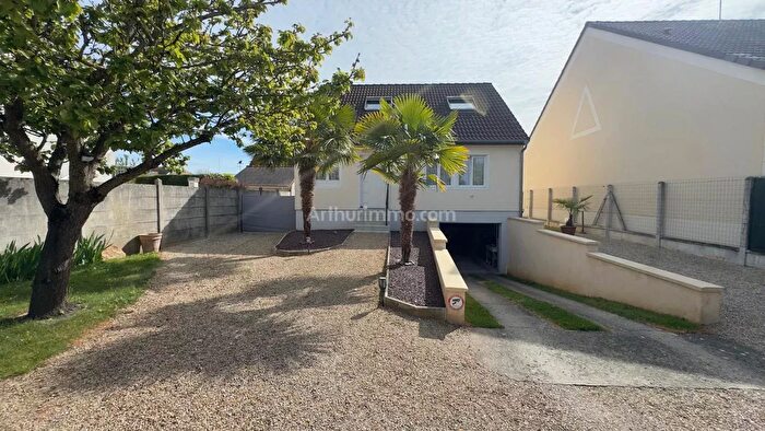 Maison 6 pièces à Saint-Fargeau-Ponthierry, à vendre