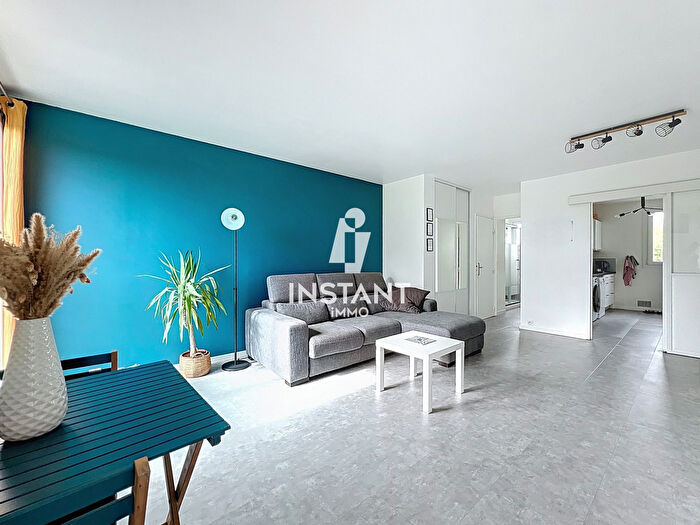 Appartement à vendre - Viry-Châtillon, Les Coteaux de lOrge - 2 pièces - 1 chambre