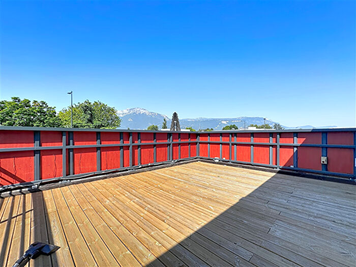 Appartement 4 pièces à louer à Saint-Martin-dHères, Teyssere