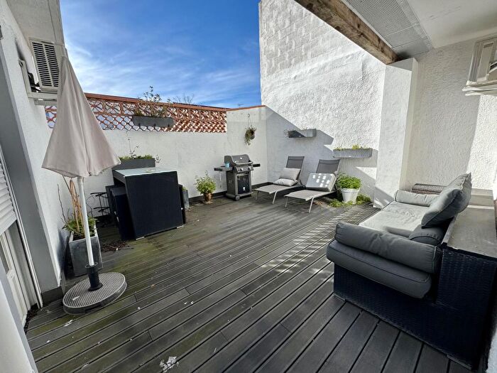 Appartement à vendre - Le Grau-du-Roi, Centre-ville - 4 pièces - 2 chambres