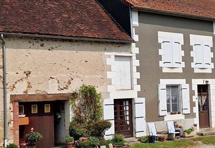 Maison à vendre - Saint-Sulpice-le-Dunois - 6 pièces - 4 chambres