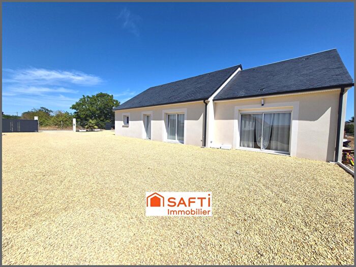 La Celle-Saint-Avant : Maison 4 pièces à vendre