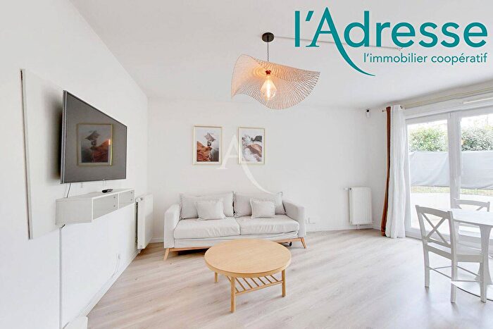 Varenne-Centre-Rive Charmante, Noisy-le-Grand : Appartement 2 pièces à louer