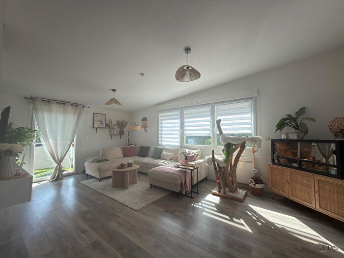 Appartement 5 pièces à Valleroy, à vendre