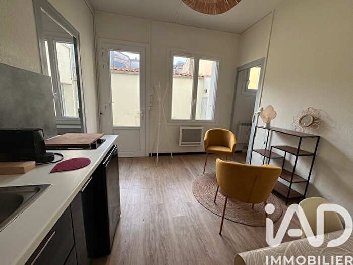Appartement à vendre - Rochefort, Centre-ville - 1 pièce - 1 chambre