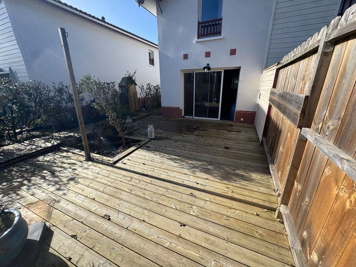 Maison 3 pièces à Arès, à louer