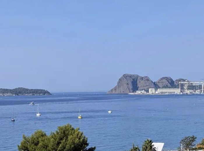 Appartement à vendre - La Ciotat, Saint-Hermentaire, Les Séveriers, La Salle - 1 pièce - 1 chambre