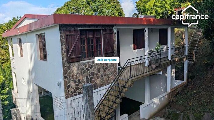 Le Marigot : Maison 10 pièces à vendre