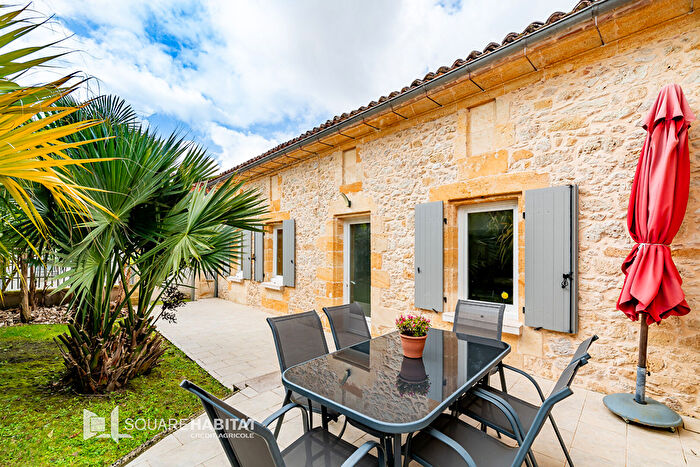 Maison à vendre - Saint-Magne-de-Castillon - 8 pièces - 5 chambres