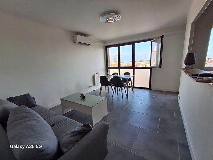 Appartement à vendre - Port-la-Nouvelle - 3 pièces - 2 chambres