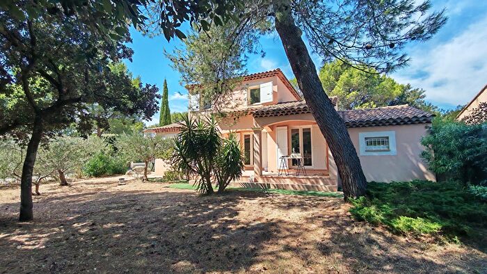 Les Angles : Maison 4 pièces à louer