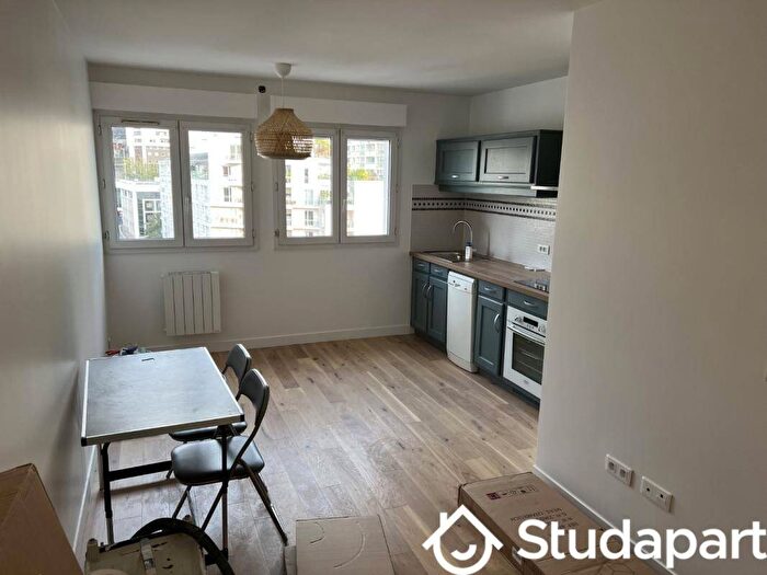 Appartement à louer - République, Puteaux - 3 pièces - 2 chambres