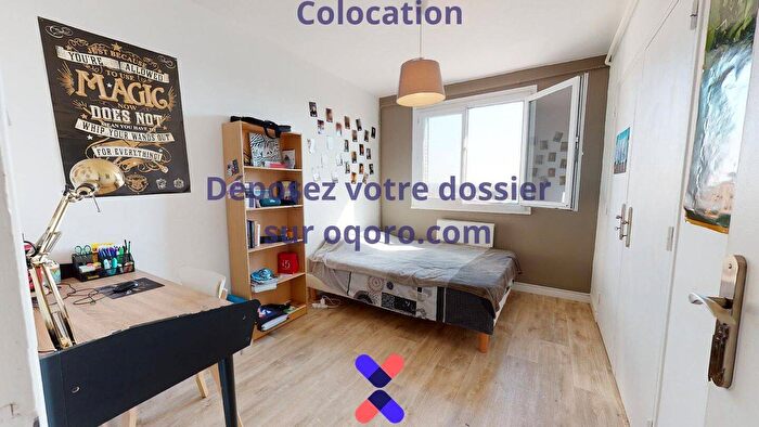 Appartement à louer - Parilly-Jules Guesde, Vénissieux - 5 pièces - 4 chambres