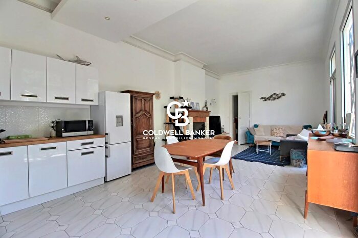 Maison à vendre - Arcachon, Centre-ville, La Chapelle, Gare - 6 pièces - 5 chambres