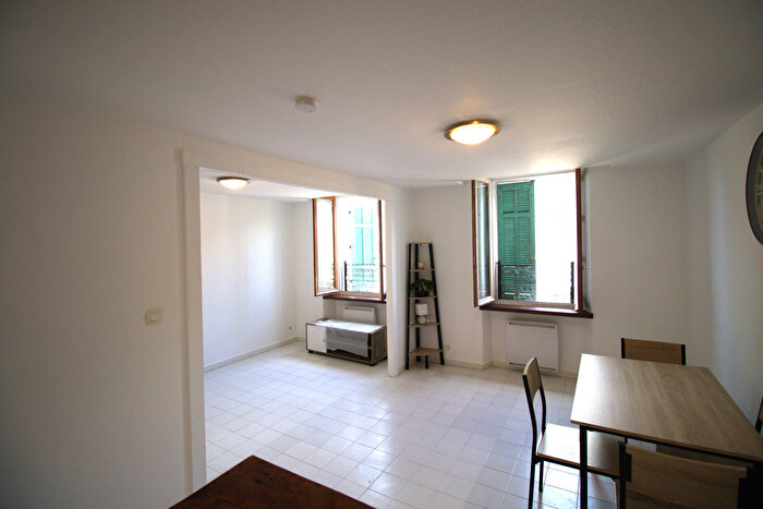 Appartement à louer - La Seyne-sur-Mer, Est - 1 pièce