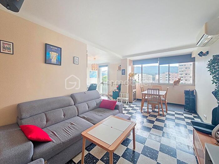 Appartement à vendre - Aubagne, Passons, Verdun - 5 pièces - 3 chambres