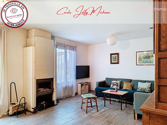 Maison 5 pièces à Saint-Seurin-de-Cursac, à vendre