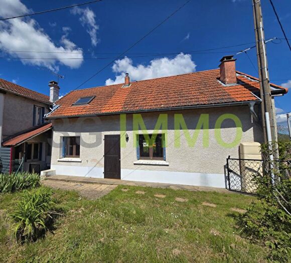 Le Mayet-de-Montagne : Maison 8 pièces à vendre