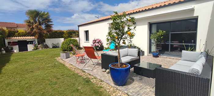 Maison 6 pièces à Saint-Mathurin, à vendre