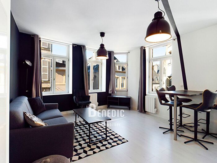 Appartement à louer - Centre-Ancienne Ville, Metz - 2 pièces - 1 chambre