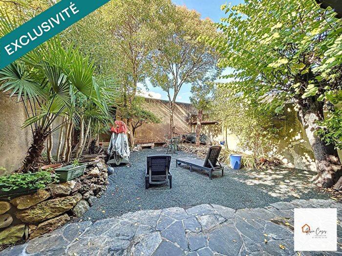 Maison à vendre - Bédarieux - 8 pièces - 6 chambres