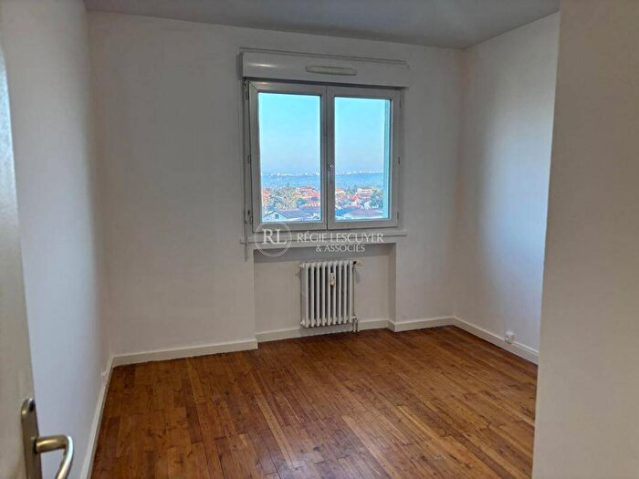 Appartement 3 pièces à louer à Sablon, Décines-Charpieu