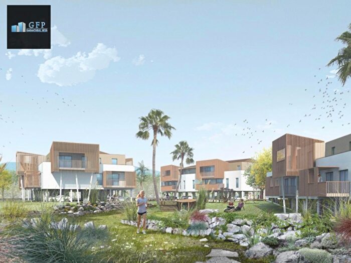 Appartement à vendre - La Londe-les-Maures - 4 pièces - 3 chambres