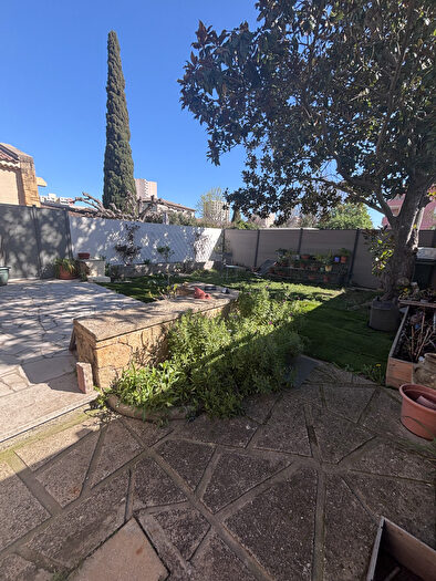 Maison à vendre - Salon-de-Provence, Touret, Route dEyguières - 5 pièces - 4 chambres