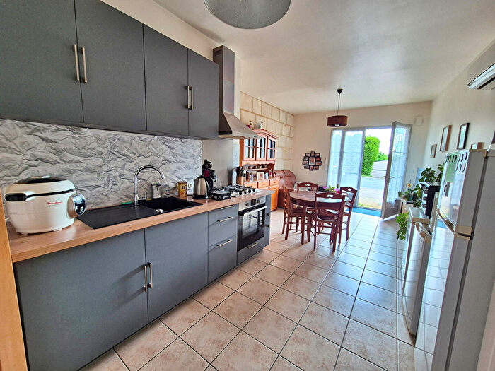 Saulgé-lHôpital : Appartement 3 pièces à vendre