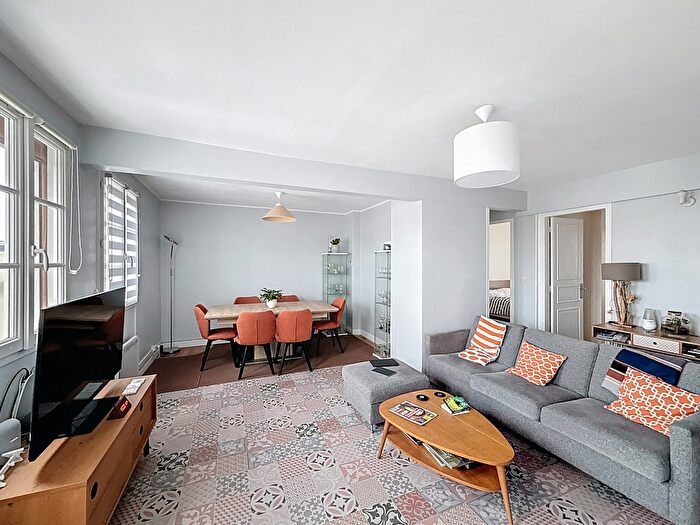 Appartement à louer - Maisons-Alfort, Charentonneau - 4 pièces - 2 chambres