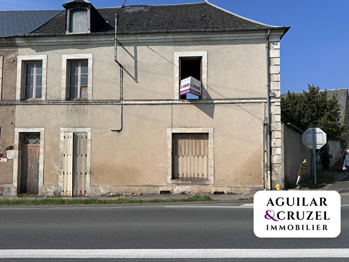 Maison à vendre - Saint-Georges-sur-Moulon - 2 pièces - 2 chambres