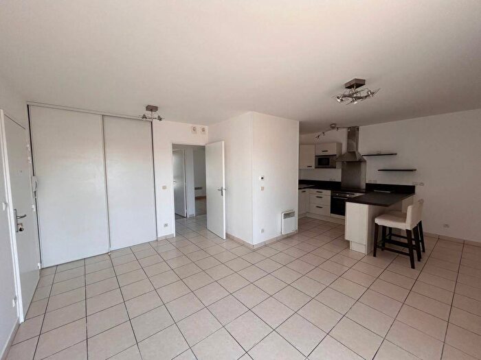 Appartement à louer - Centre, Saint-Pierre-des-Corps - 3 pièces - 2 chambres