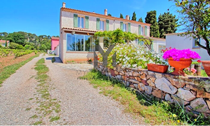 Maison à vendre - La Seyne-sur-Mer, Sud - 6 pièces - 4 chambres