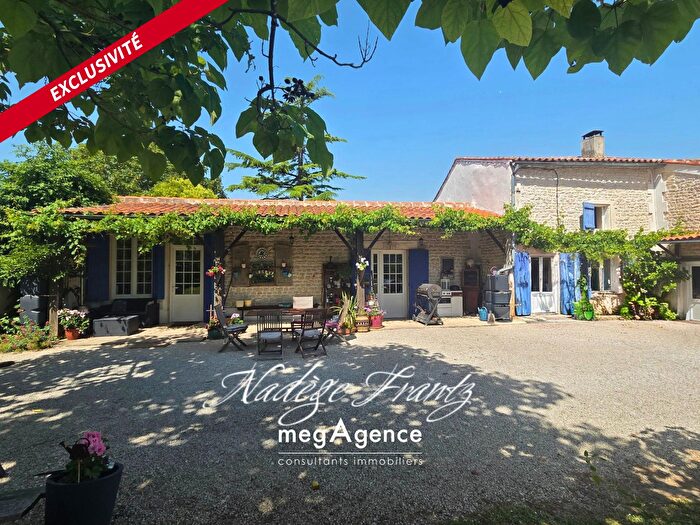 Maison 6 pièces à vendre - La Benâte