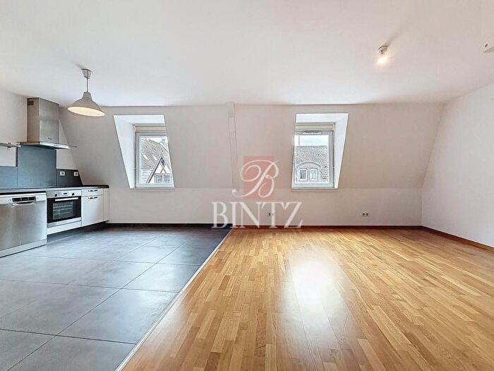 Appartement à louer - Saverne, Centre-ville, Zornhoff - 3 pièces - 2 chambres