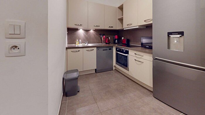 Appartement à louer - Nord Est, Saint-Julien-en-Genevois - 2 pièces - 1 chambre