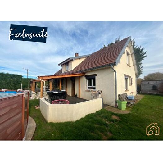 Maison à vendre - Étrépagny - 5 pièces - 4 chambres