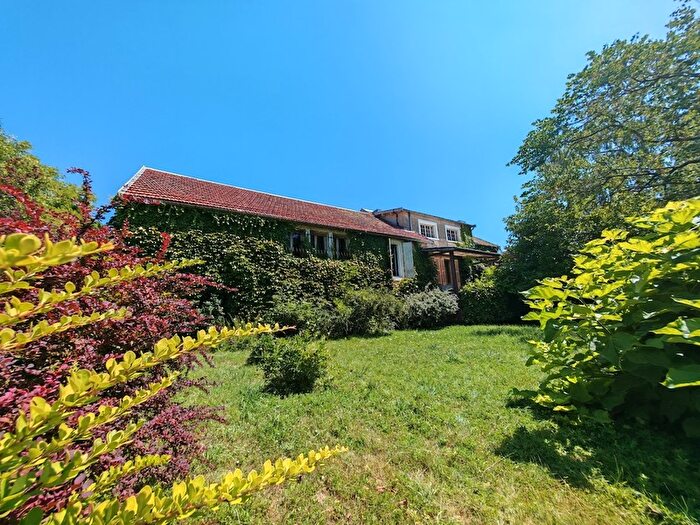 Maison à vendre - Genlis - 8 pièces - 5 chambres