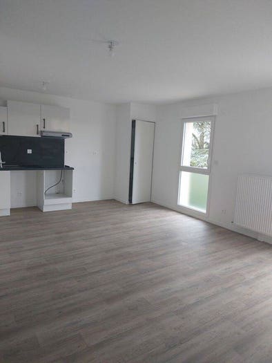 Vauroux-Grandes Ruelles, Mainvilliers : Appartement 2 pièces à louer