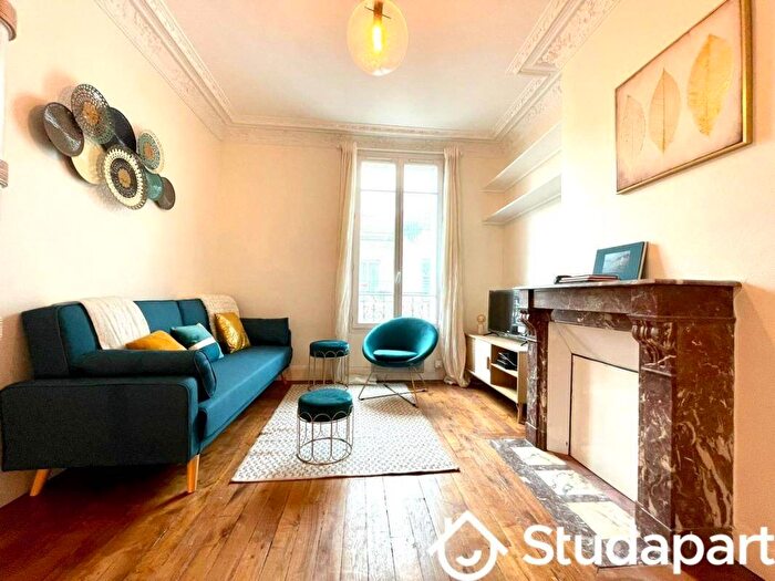 Appartement à louer - République-Gare-Porte de Paris, Saint-Denis - 1 pièce - 1 chambre