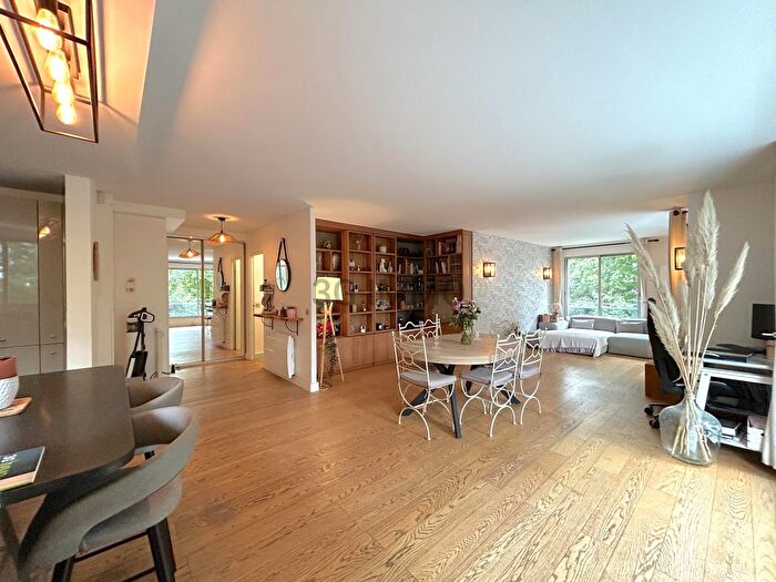 Appartement à vendre - Le Raincy, Gare - 4 pièces - 2 chambres