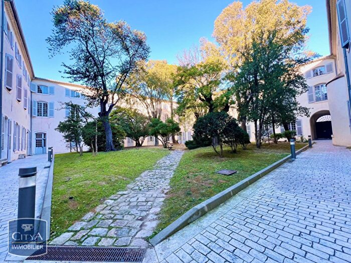 Nîmes, Jean Jaurès : Appartement 3 pièces à louer