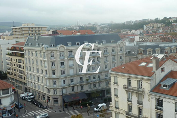 Appartement à louer - Saint-Étienne - 2 pièces - 1 chambre