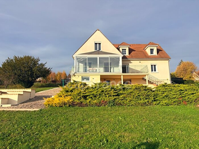 Maison à vendre - Saint-Bris-le-Vineux - 9 pièces - 4 chambres