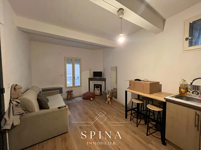 Appartement à louer - Béziers, Centre-ville, Palais des Congrès, Garibaldi, Gambetta - 2 pièces - 1 chambre