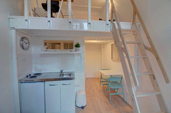 Appartement à louer - Belsunce, Marseille er arrondissement - 2 pièces - 1 chambre