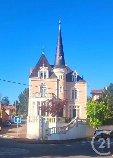 Maison à vendre - Néris-les-Bains - 9 pièces - 5 chambres