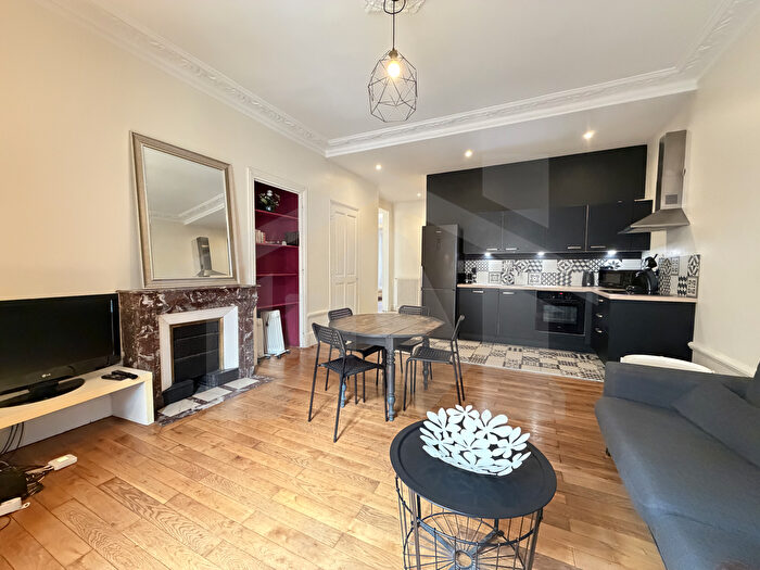 Appartement à vendre - Grenoble, Gare - 4 pièces - 3 chambres